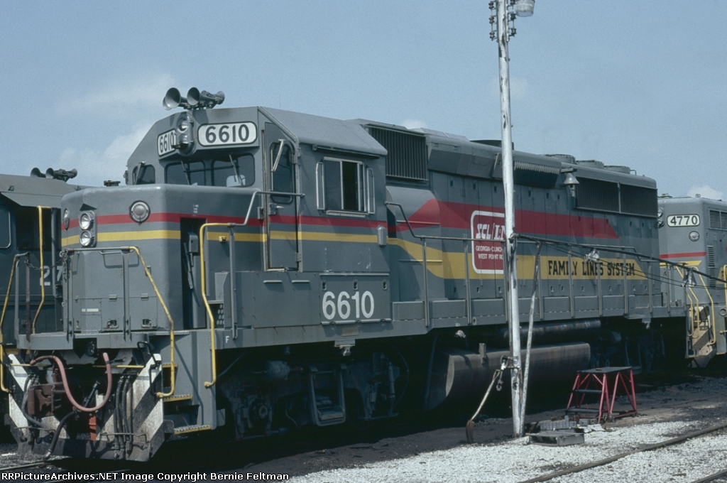 Seaboard System GP40-2 #6610, in the former shop area
